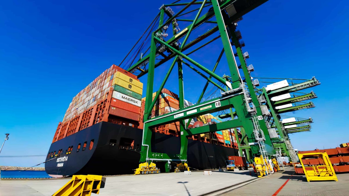 PSA Sines Breaks Handling Record in a Single Operation – PSA International